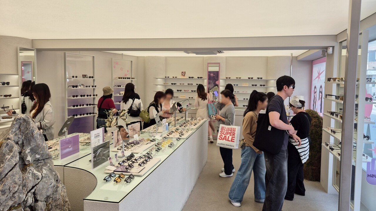 퍼블릭비컨, '9to6' 캡슐 컬렉션 팝업스토어 오픈